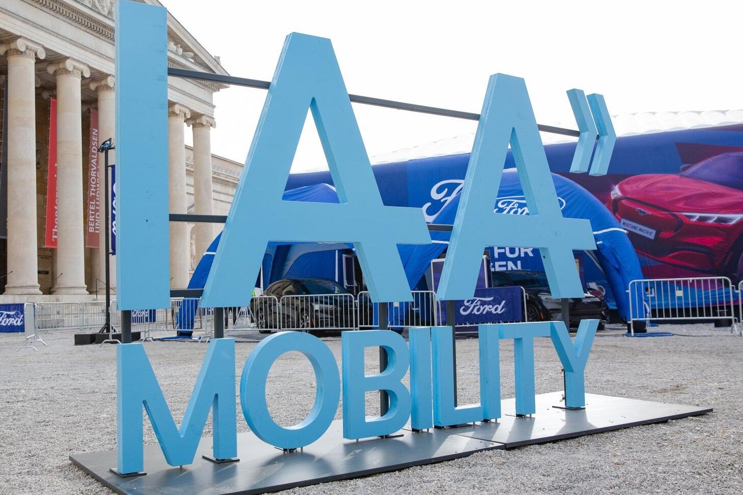 European Parliament explored fuel cell technology at IAA Mobility
